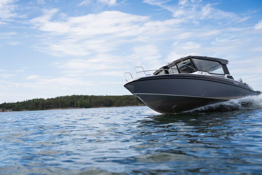 Buster Phantom Cabin - Båt-Berge AS